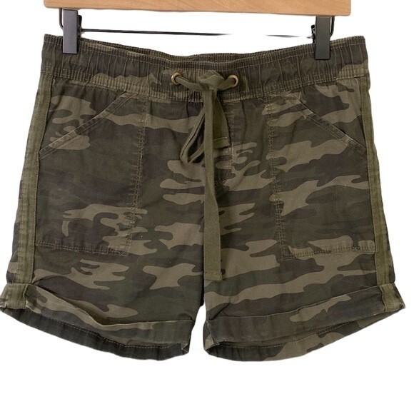 Sanctuary | Shorts | Sanctuary Camo Utility Shorts Army Green Cuffed ...